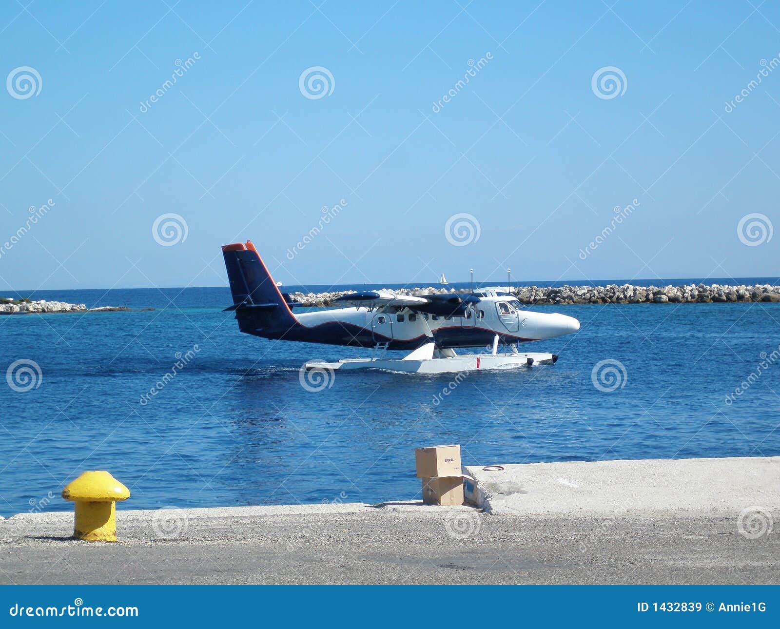 Sea Plane stock image. Image of blue, holiday, land, aviation - 1432839