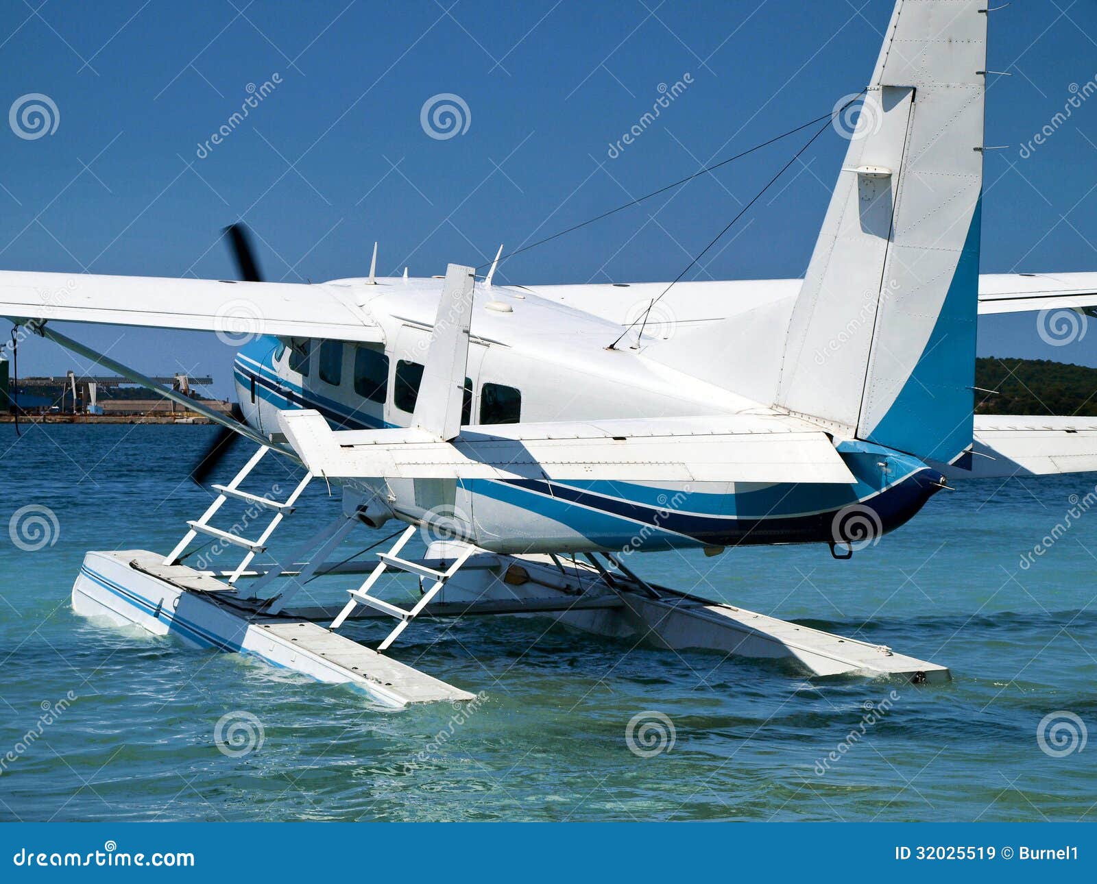Sea plane stock image. Image of scenery, aviation, hydro - 32025519