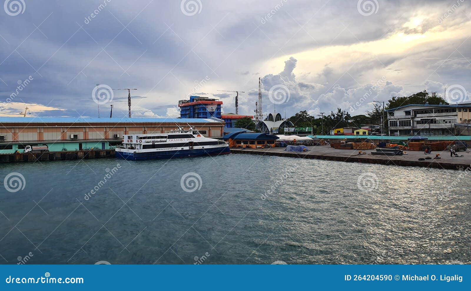Sea Port in Cebu City: Pier Uno Stock Photo - Image of cebu, waterway ...