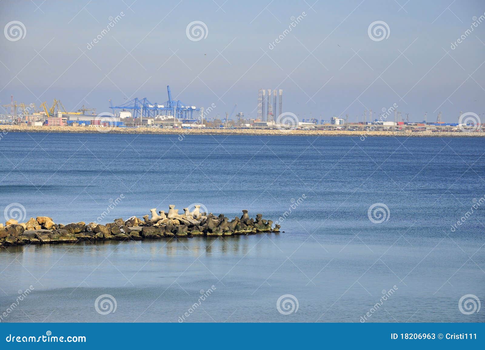 Sea port and dam stock image. Image of shipping, calm - 18206963