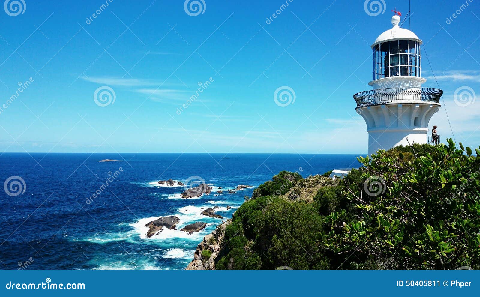 Seal Rocks Lighthouse editorial photo. Image of clouds - 50405811