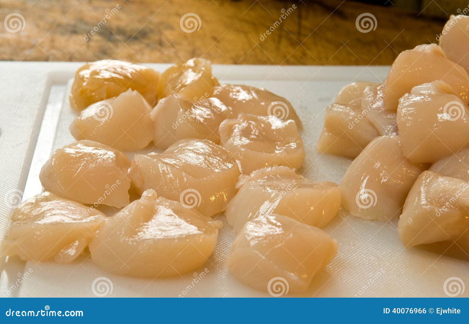 Sea scallops stock photo. Image of muscle, cutting, shellfish - 40076966