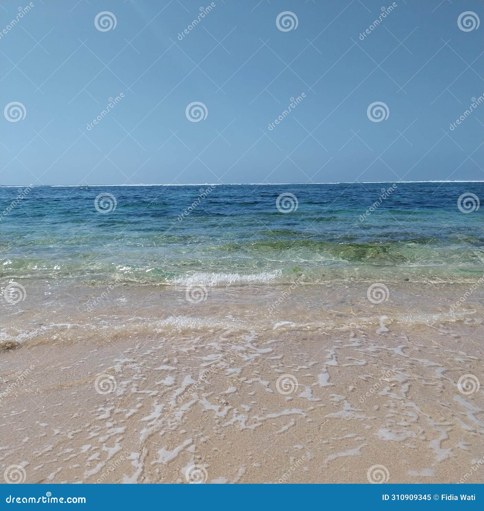 Gradation Colors of Sea Scenery Stock Image - Image of foam, water ...
