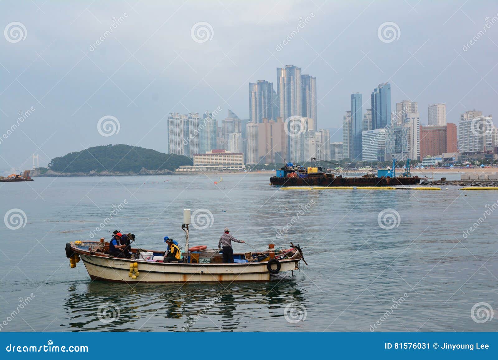 Sea editorial photo. Image of season, scenic, nature - 81576031