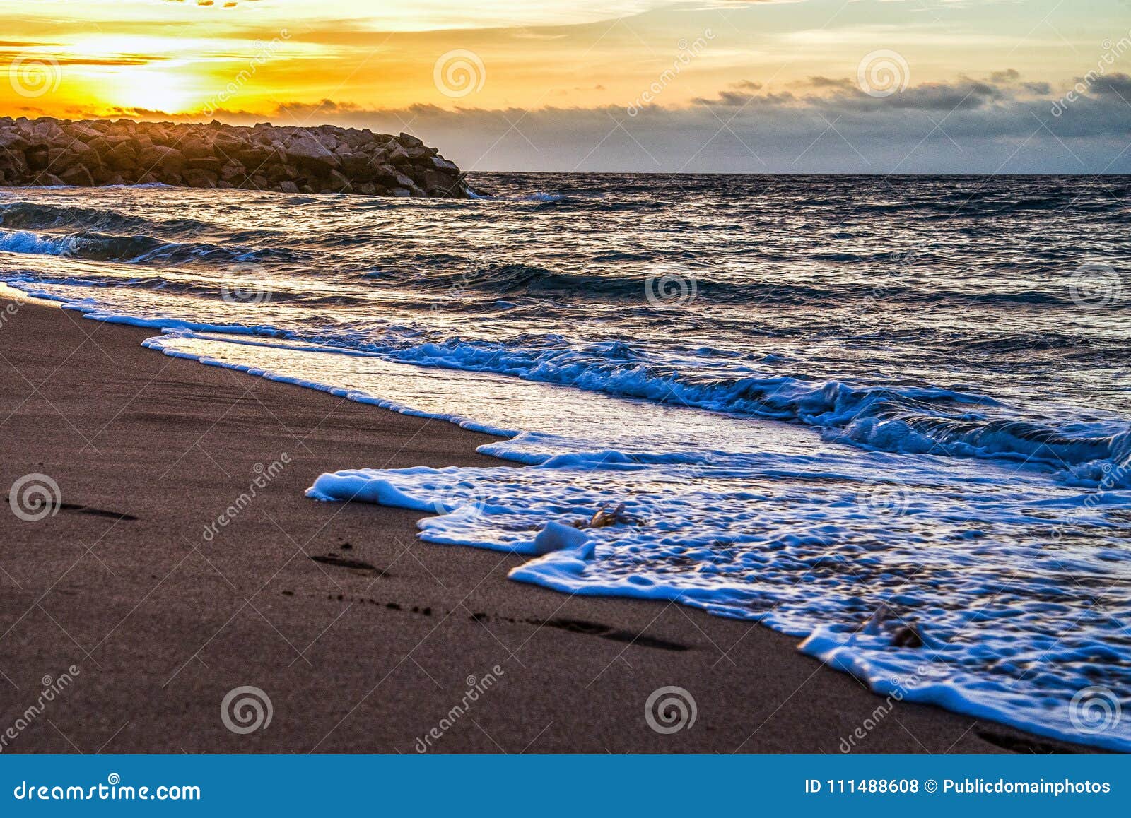 Sea, Shore, Body Of Water, Ocean Picture. Image: 111488608