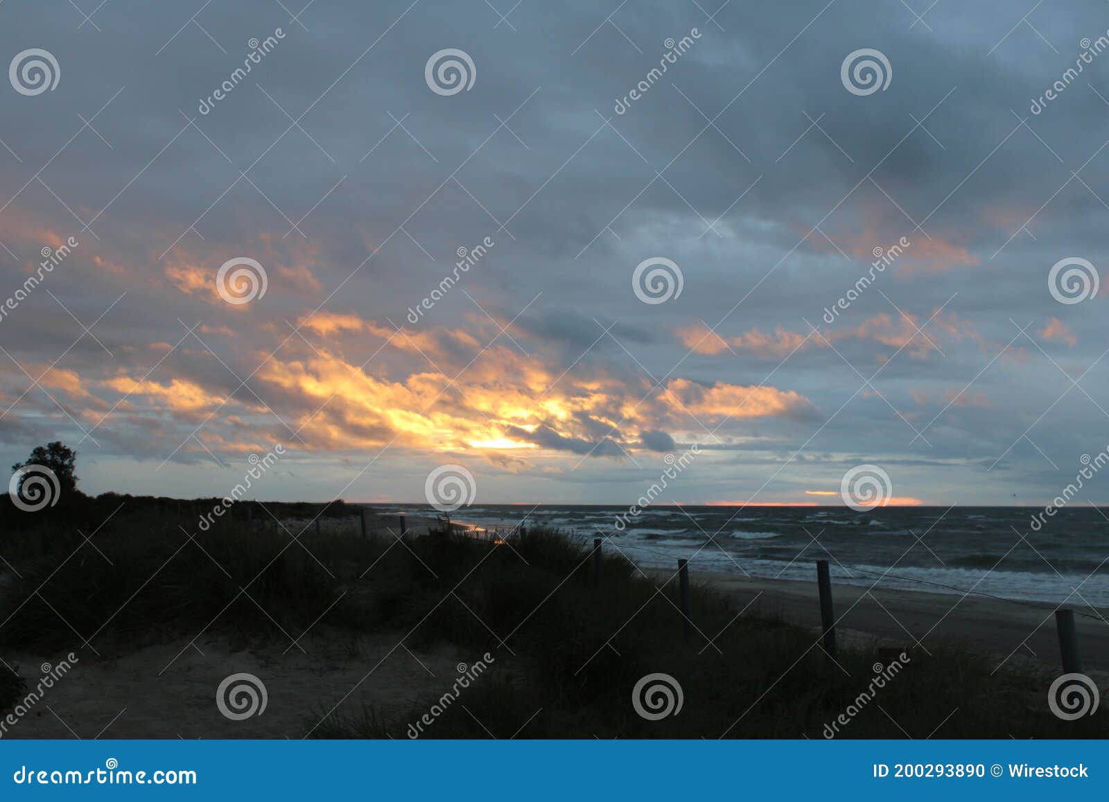 Sea Splash Under Thunderhead Cloudy Sky Stock Photo - Image of weather ...