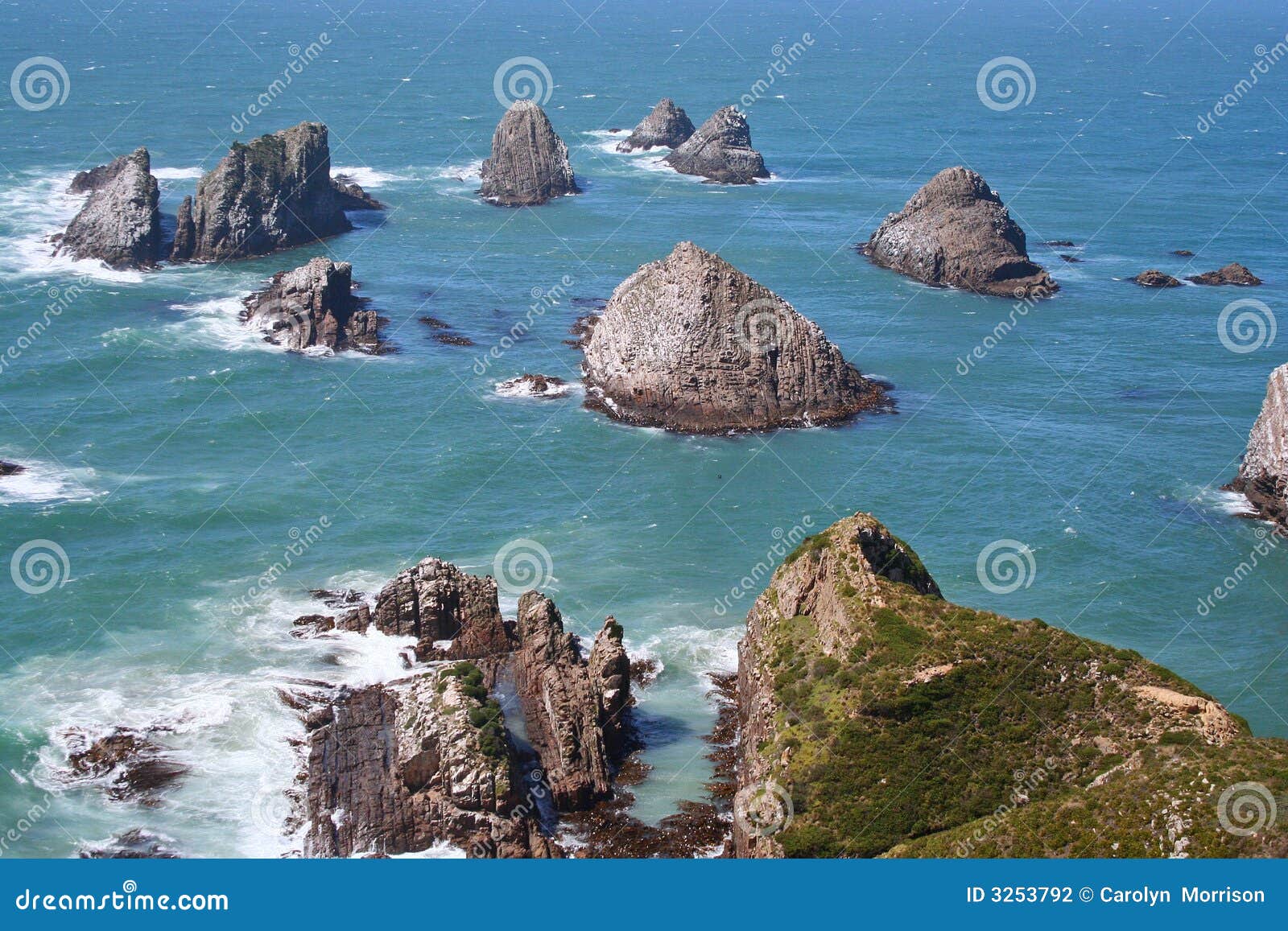 Sea stacks stock photo. Image of seashore, travel, zealand - 3253792