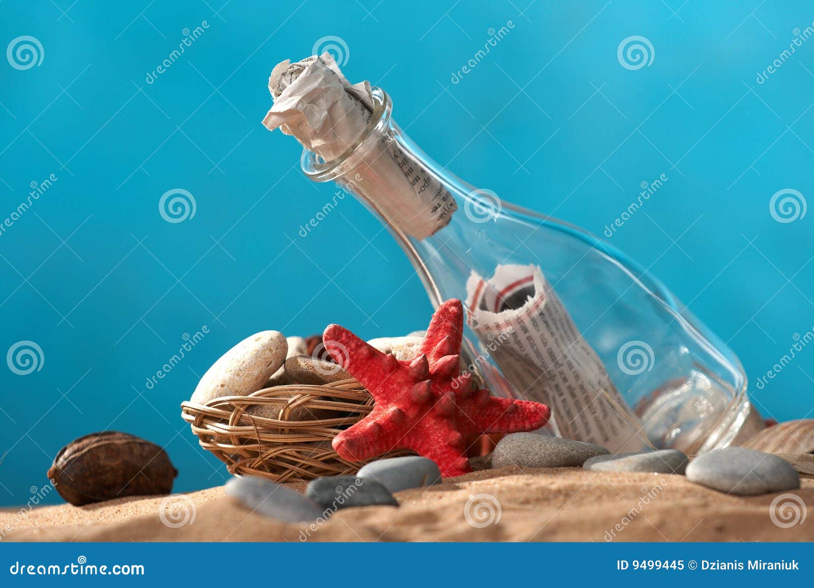 Sea still-life the message stock image. Image of coast - 9499445