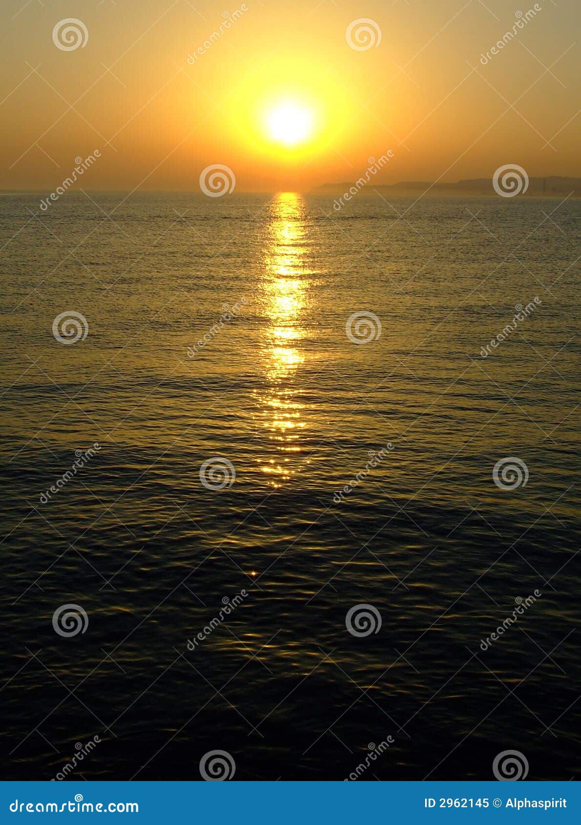 Sea sundown stock image. Image of water, summer, vacation - 2962145