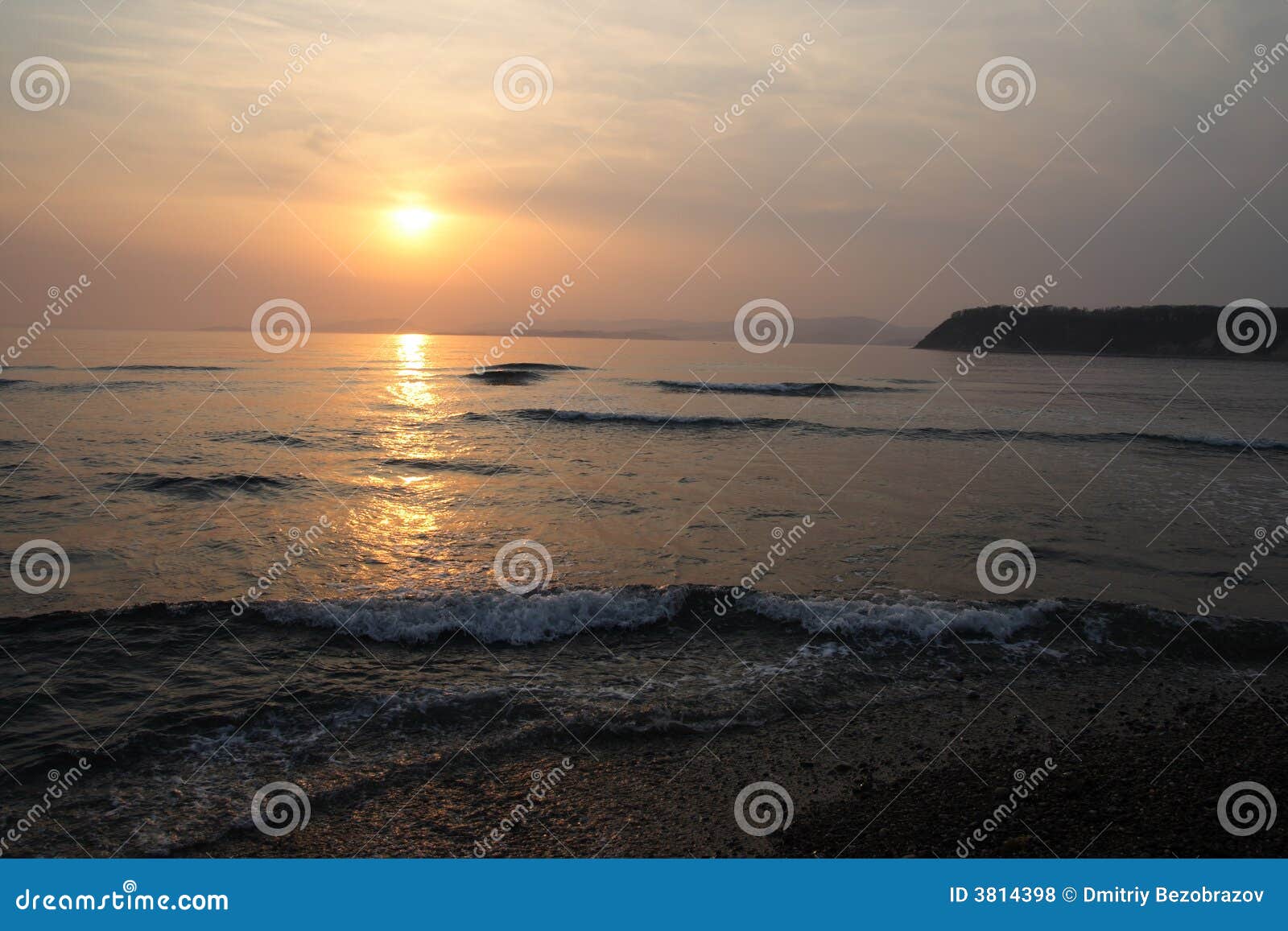 Sea sundown stock photo. Image of rock, landscape, lighting - 3814398