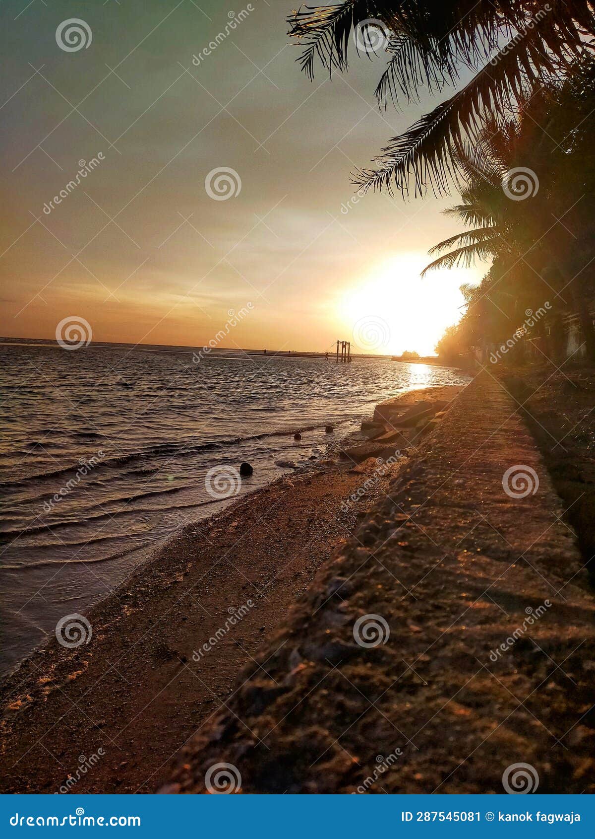 Sea View in the Evening, Seeing the Sunlight Stock Image - Image of ...