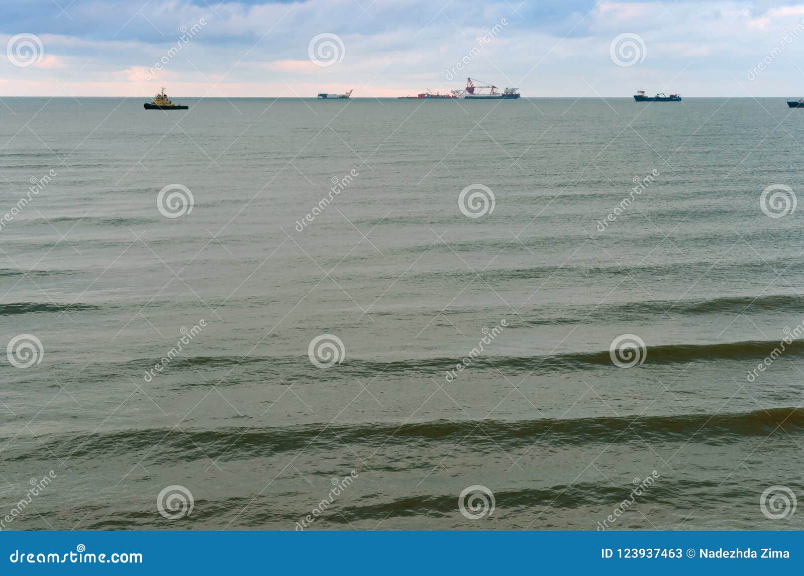 Sea Wave, Wave Coming Ashore, Storm on the Ocean Stock Image - Image of ...