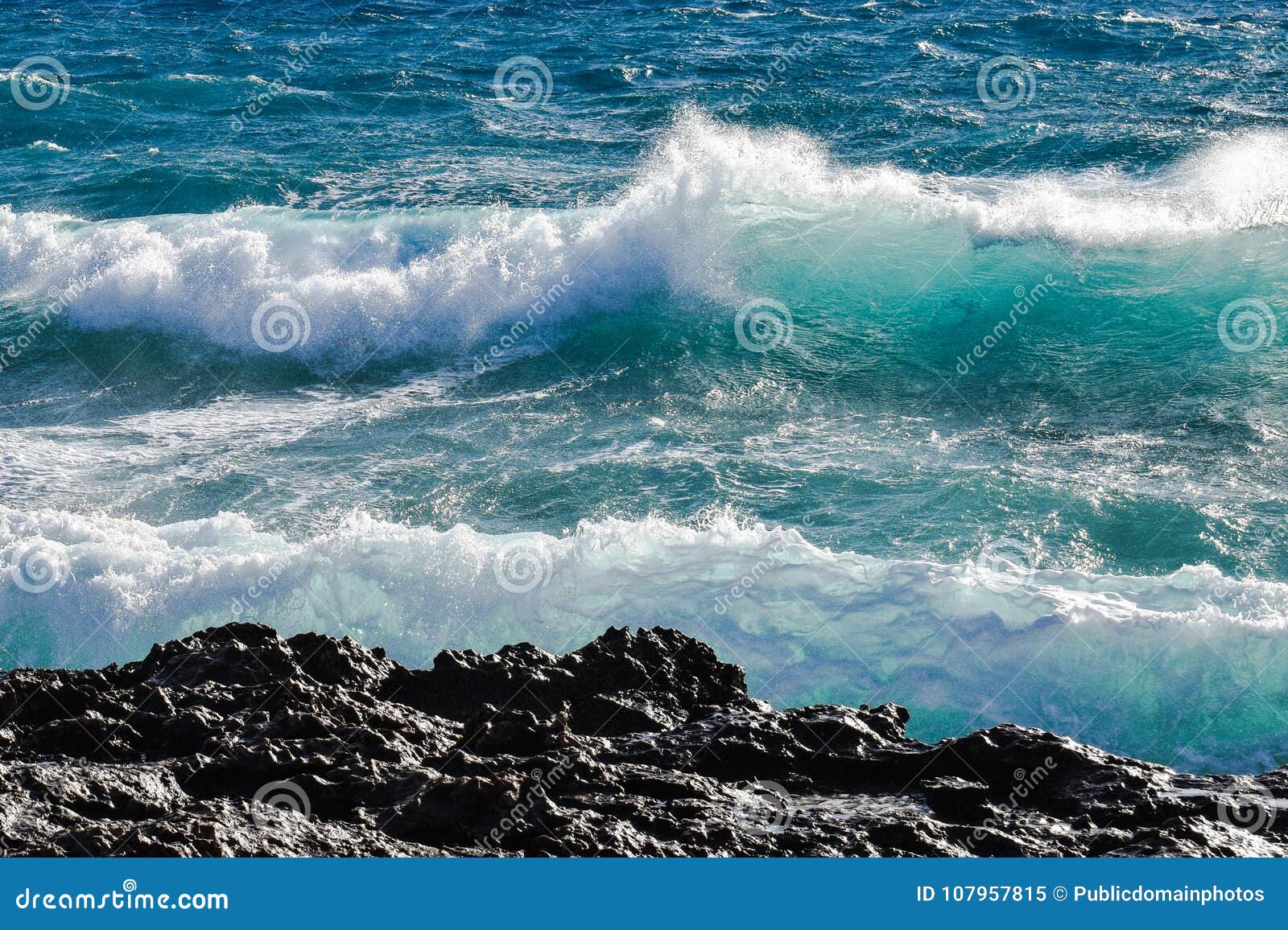 Sea, Wave, Wind Wave, Ocean Picture. Image: 107957815