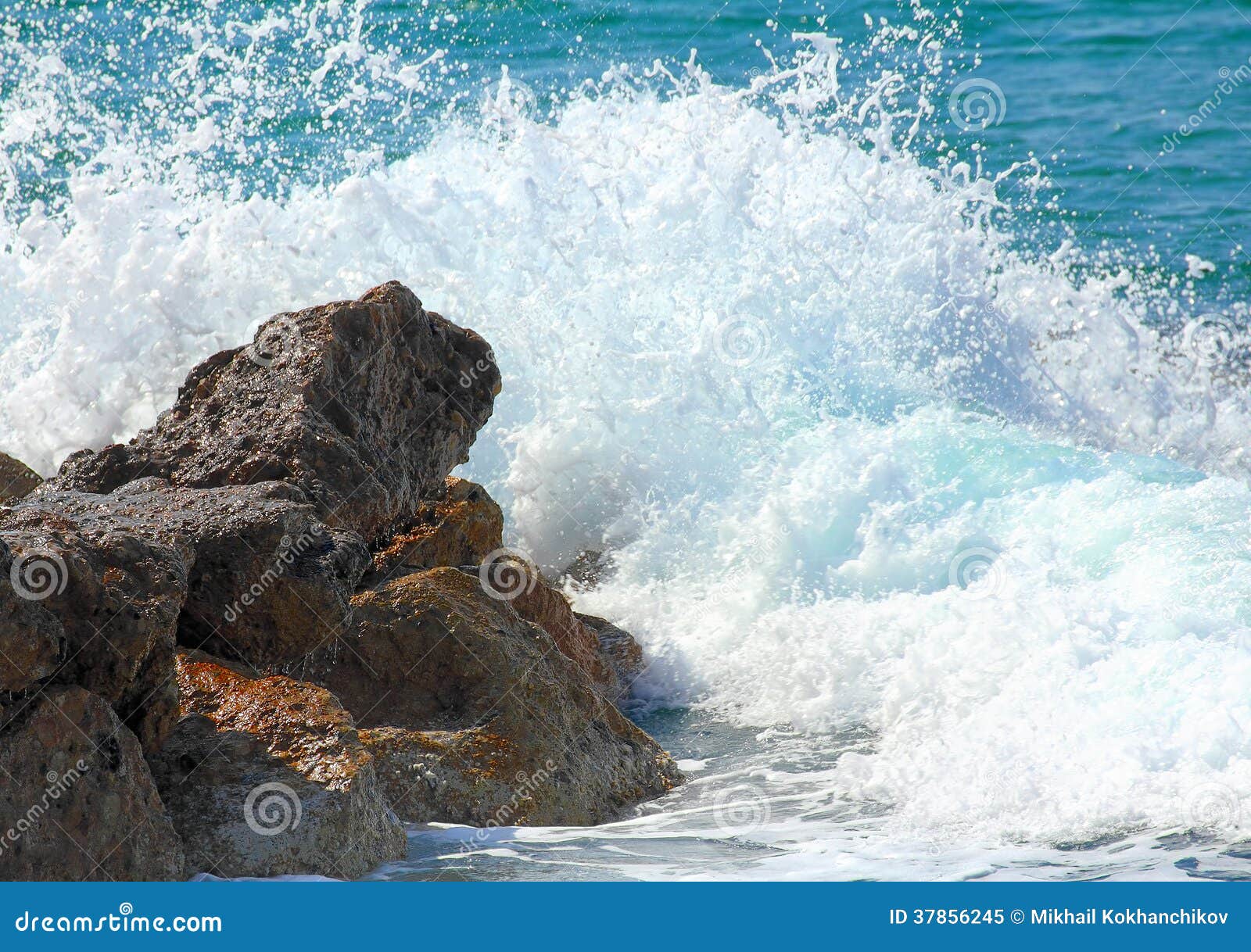 Sea Waves Breaking on Rocks Stock Image - Image of outdoor, water: 37856245