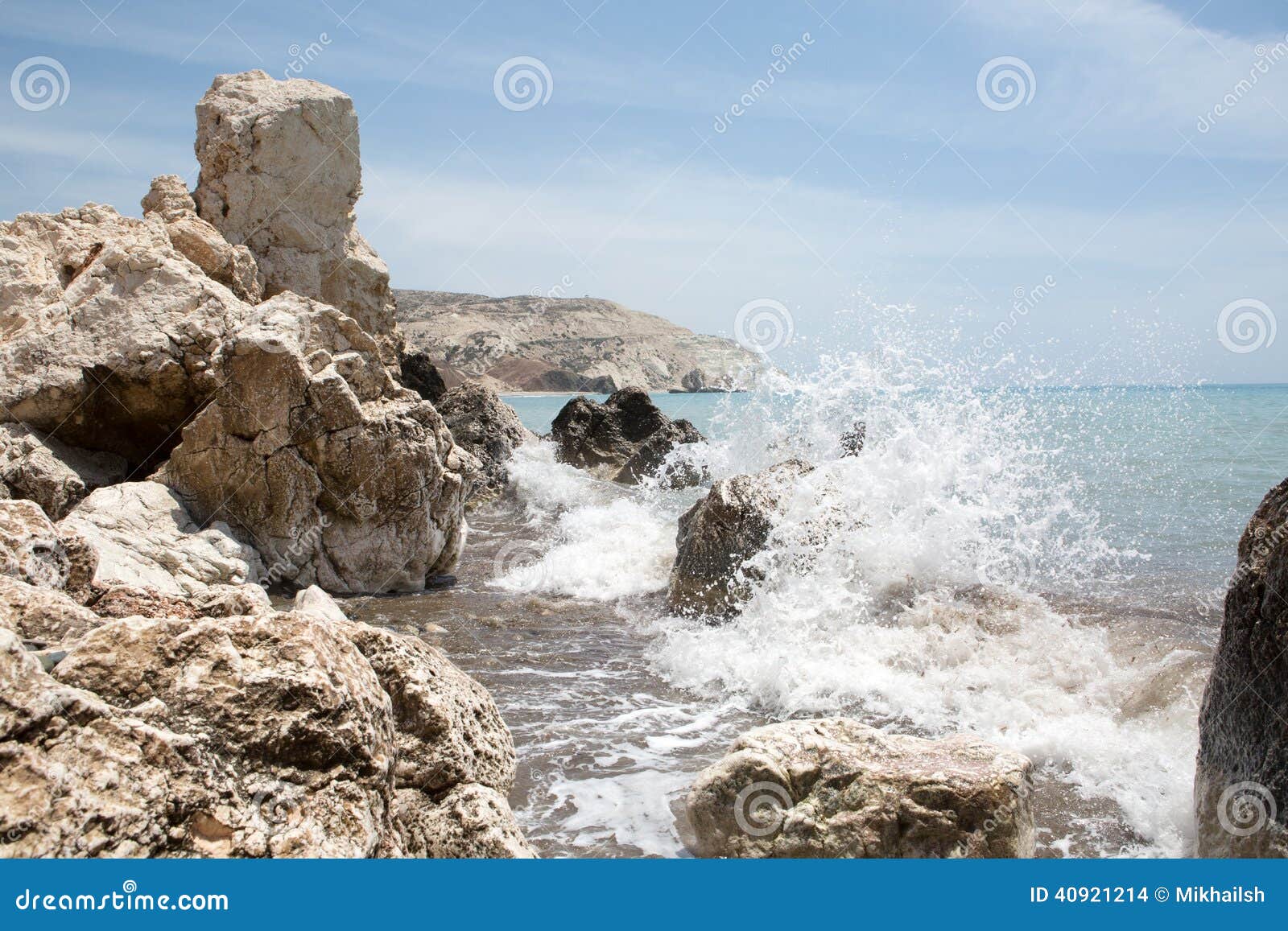 Sea Waves Crashed on the Rocks Stock Photo - Image of nature, rock ...