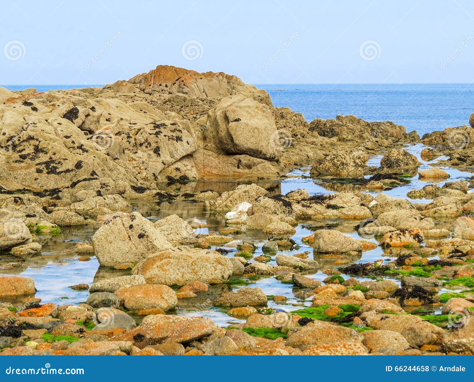 Seacoast and View of the Gulf Stock Photo - Image of blue, geology ...