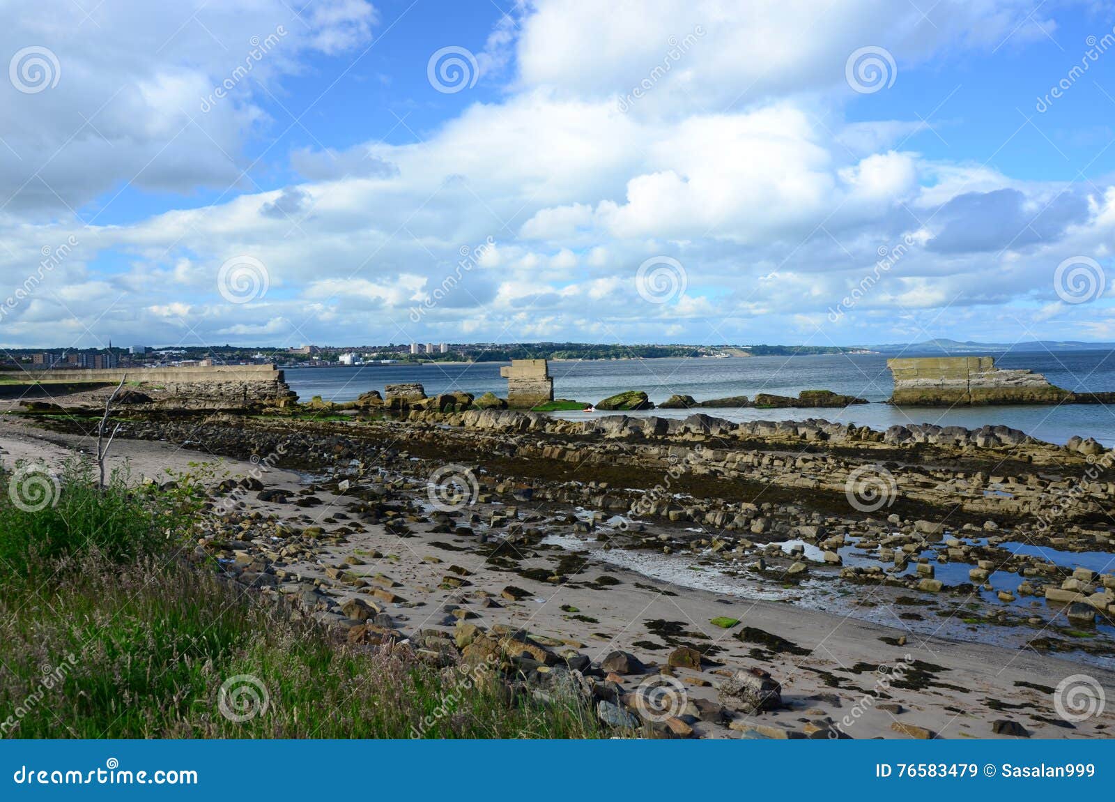 Seafield Beach stock image. Image of water, kirkcaldy - 76583479