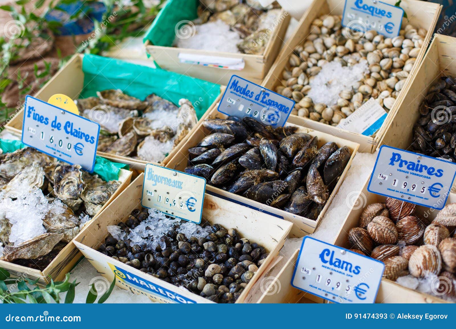 Seafood market of Paris stock image. Image of prawn, french - 91474393