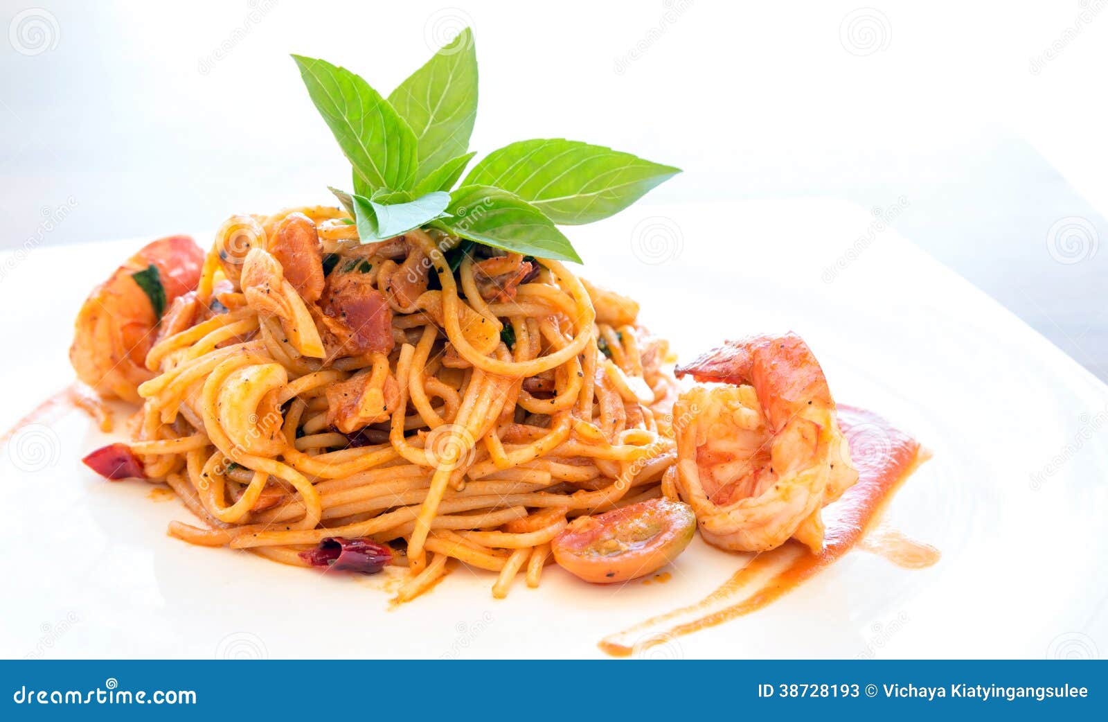 Seafood Spaghetti stock image. Image of spagetti, dish - 38728193