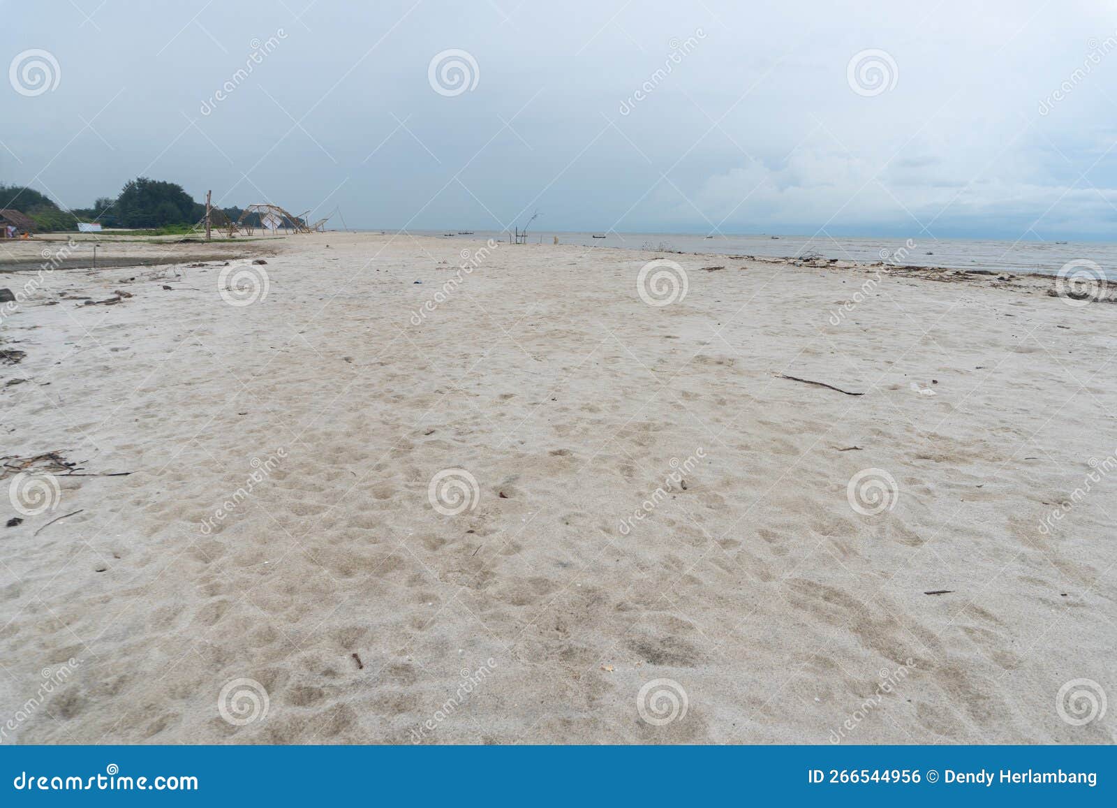 Seafront View with White Sandy Beaches in the Middle of Nature Stock ...