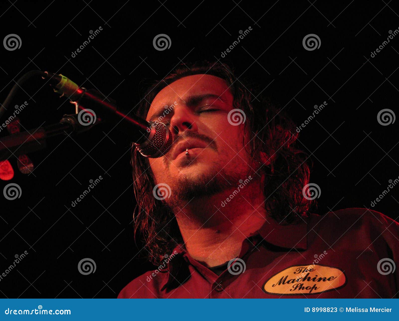 Sean Morgan of Seether editorial stock photo. Image of humphrey - 8998823