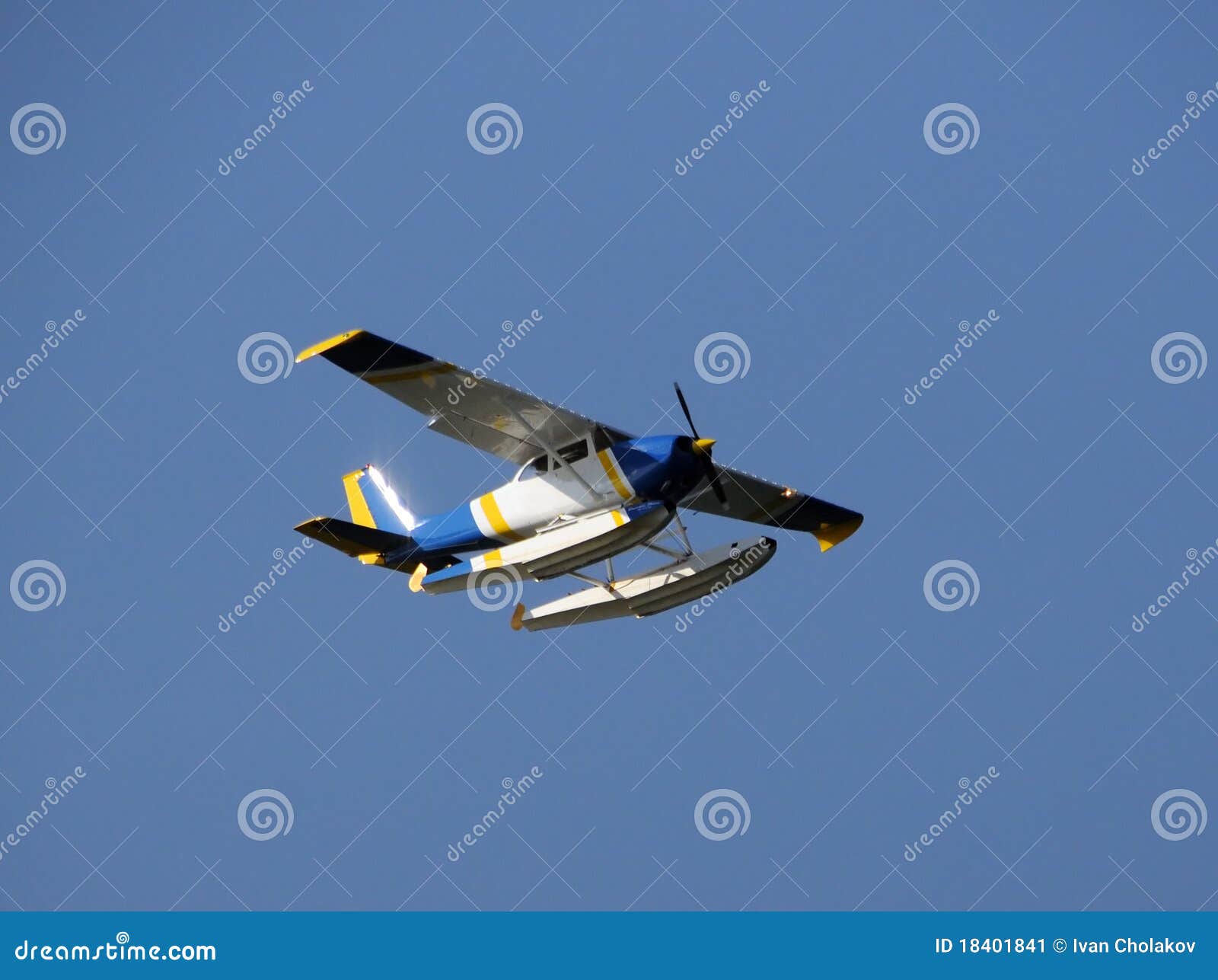 Seaplane in flight stock image. Image of plane, propeller - 18401841