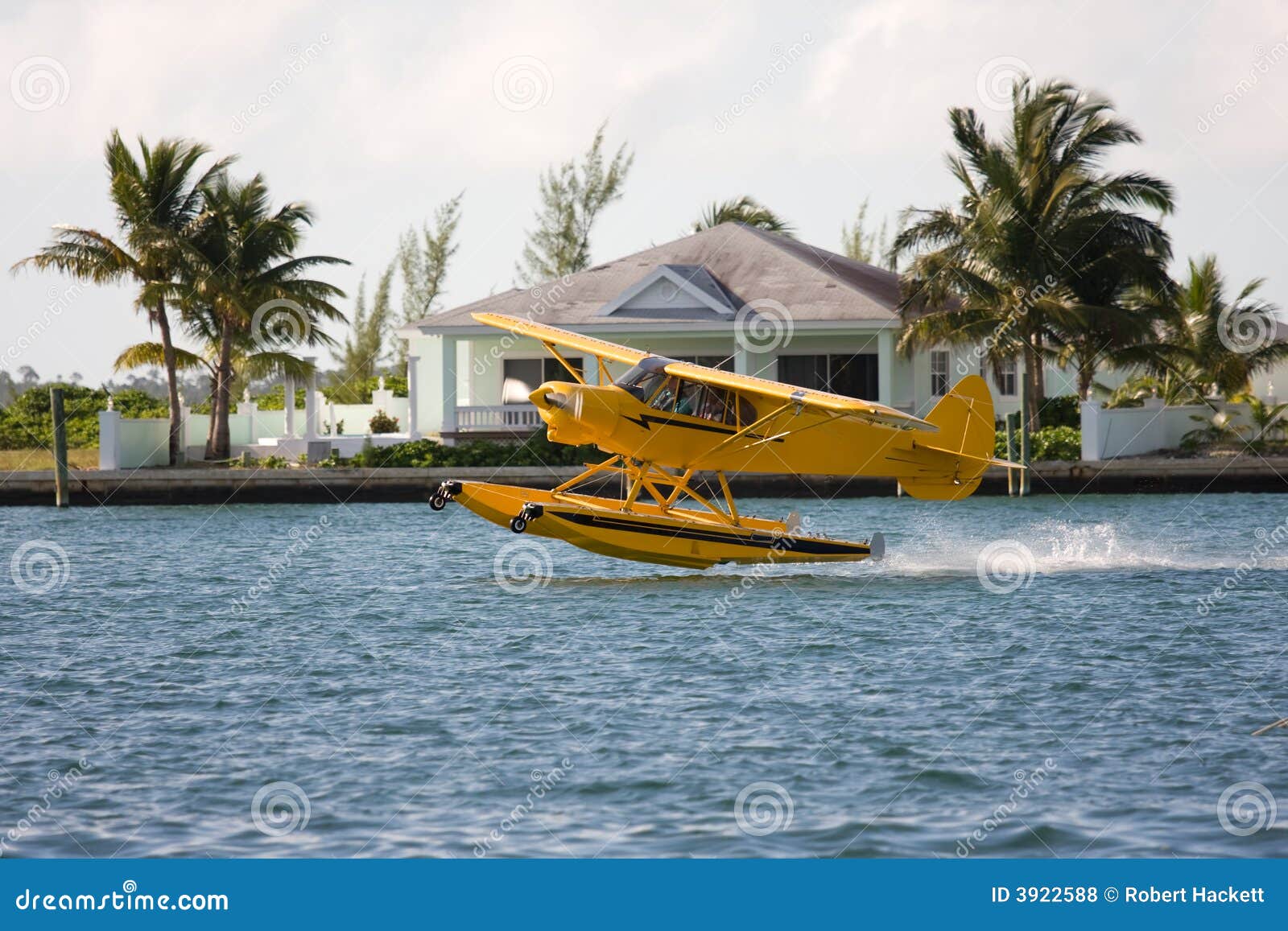 Seaplane take off stock photo. Image of aircraft, flying - 3922588