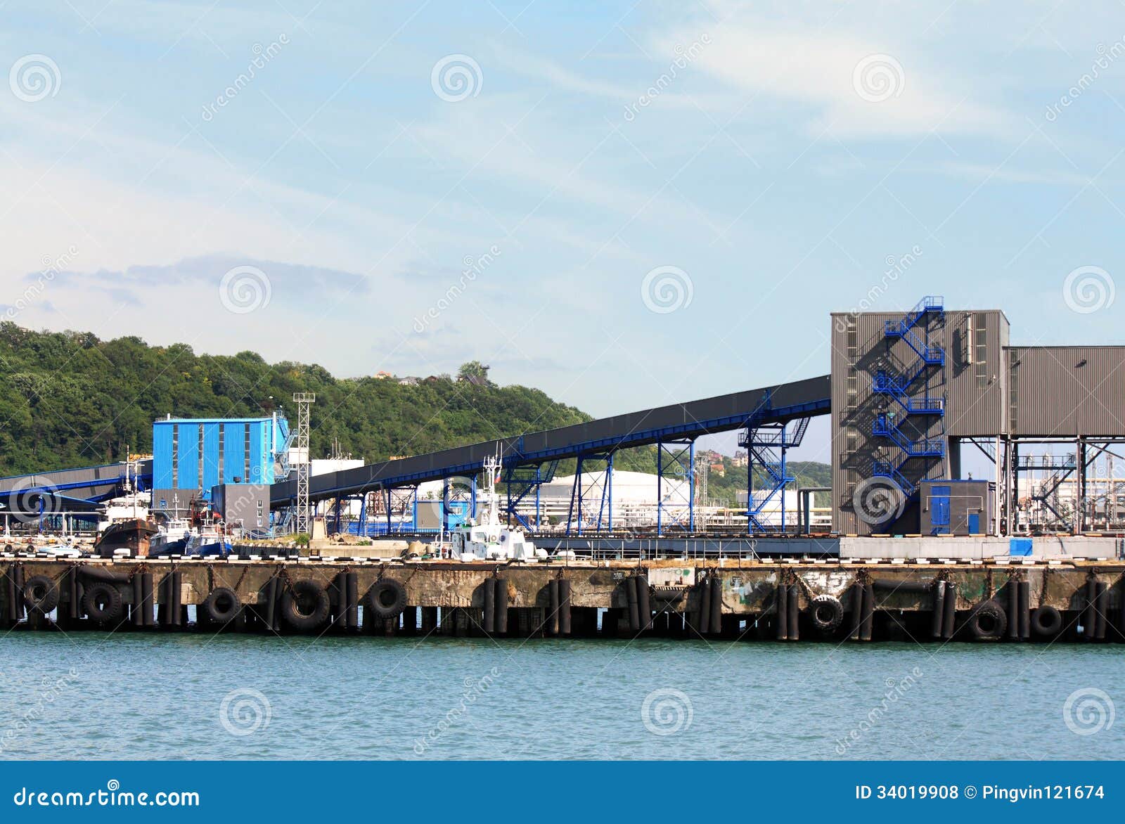 Seaport terminal stock photo. Image of industrial, horizon - 34019908