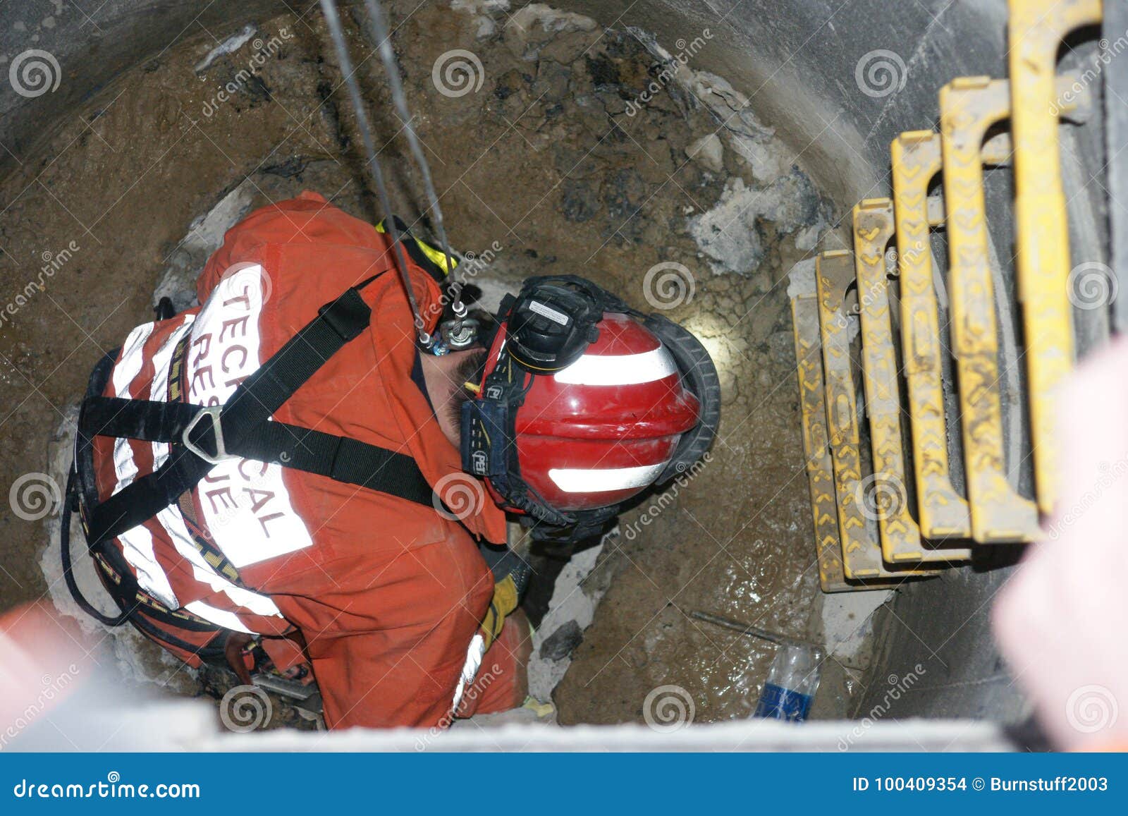 Building Collapse, Disaster Zone Editorial Stock Image - Image of ...