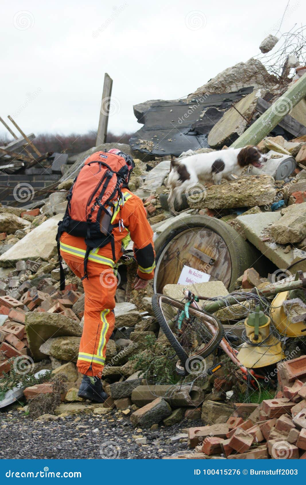 Building Collapse, Disaster Zone Editorial Photo - Image of search ...