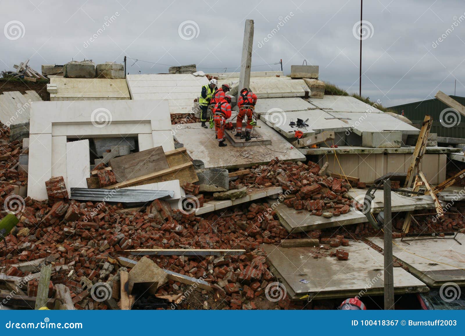Building Collapse, Disaster Zone Editorial Photography - Image of bomb ...