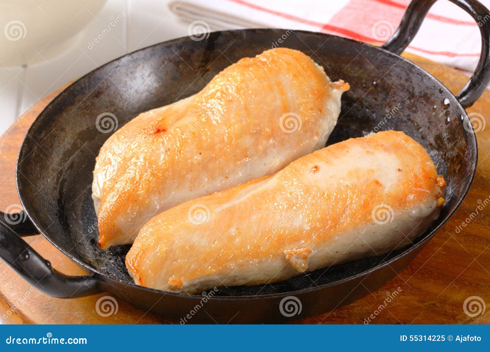 Seared Chicken Breast Fillets Stock Image - Image of skinless, frying ...