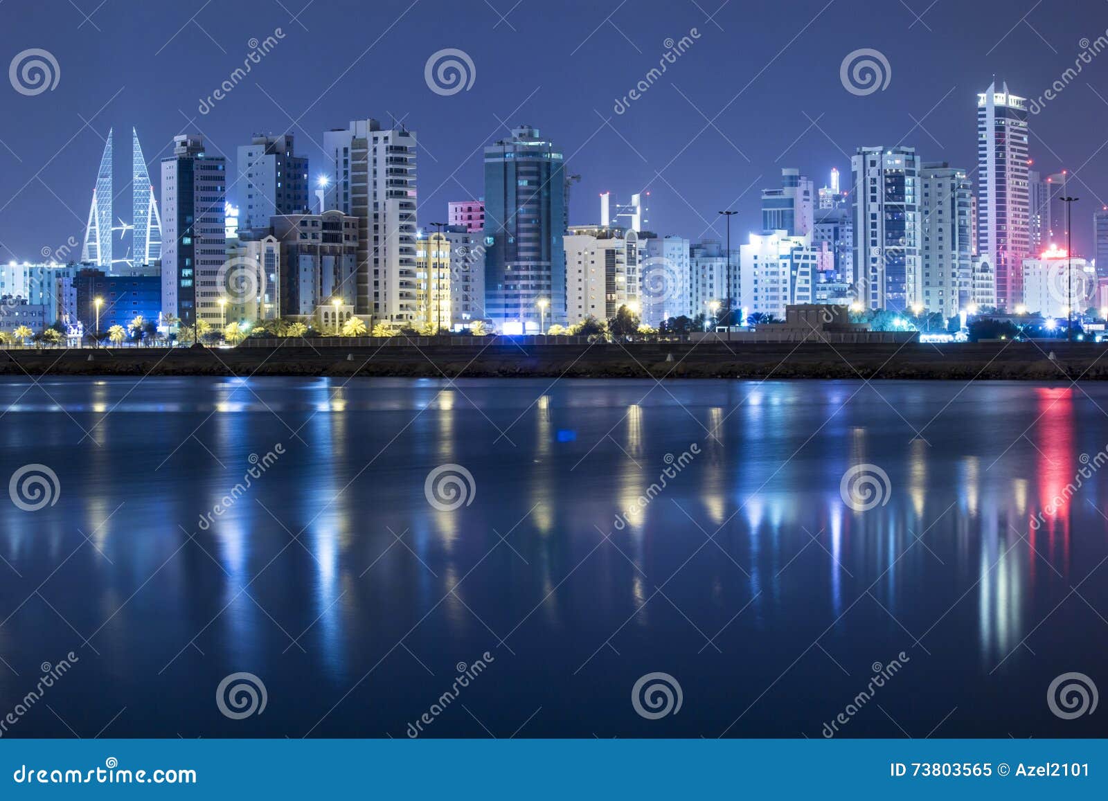 Seascape of Bahrain Night Time Stock Image - Image of seawater, yellow ...