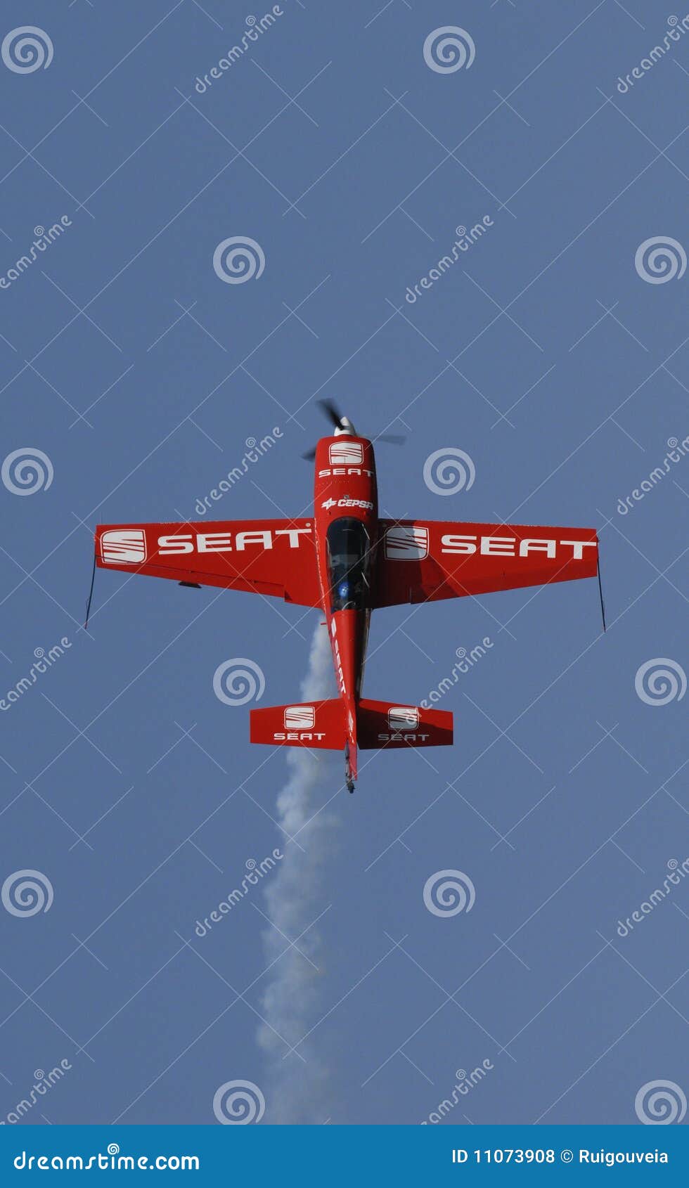 SEAT TEAM editorial stock photo. Image of move, high - 11073908