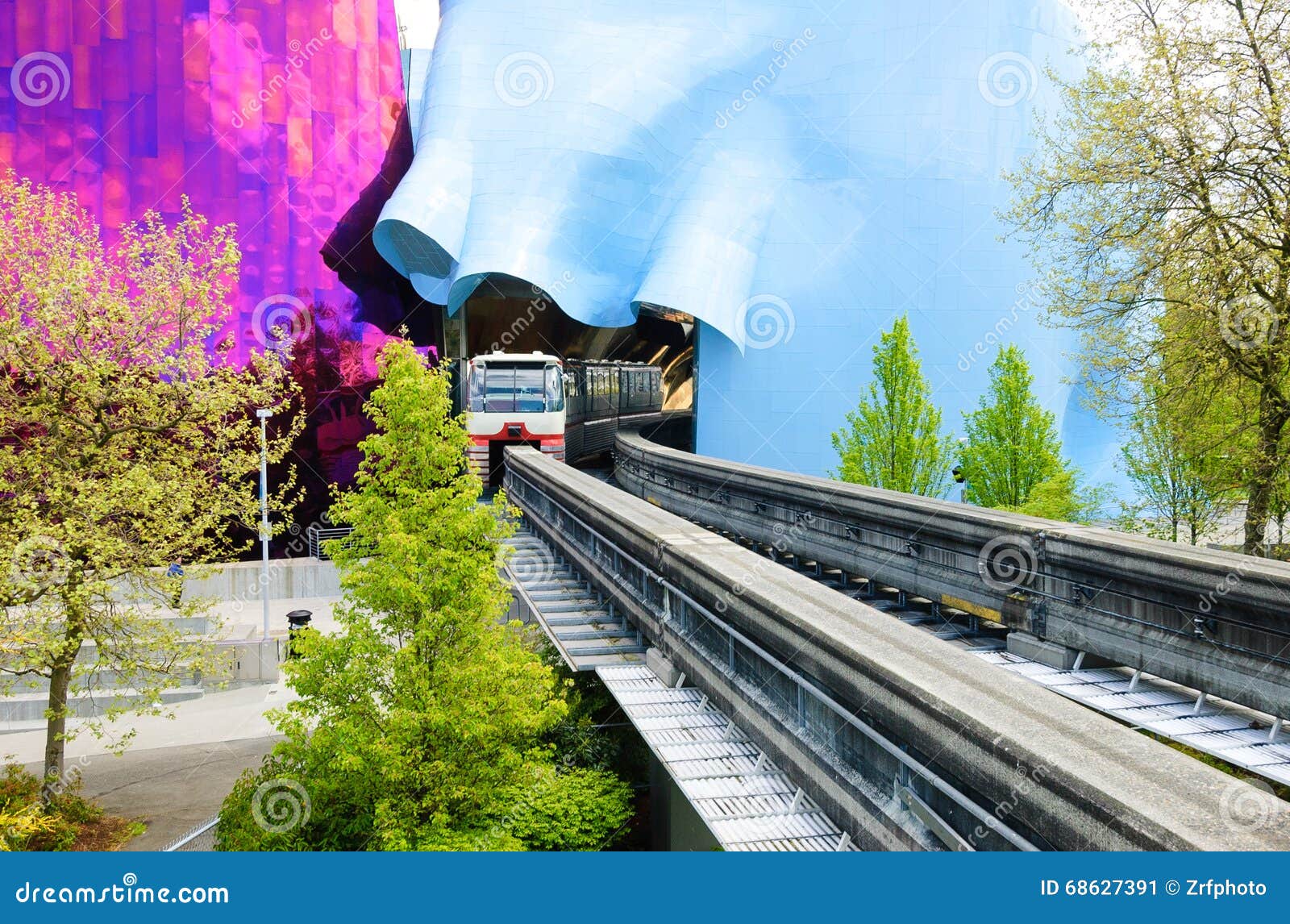 Seattle Center Monorail editorial photo. Image of science - 68627391