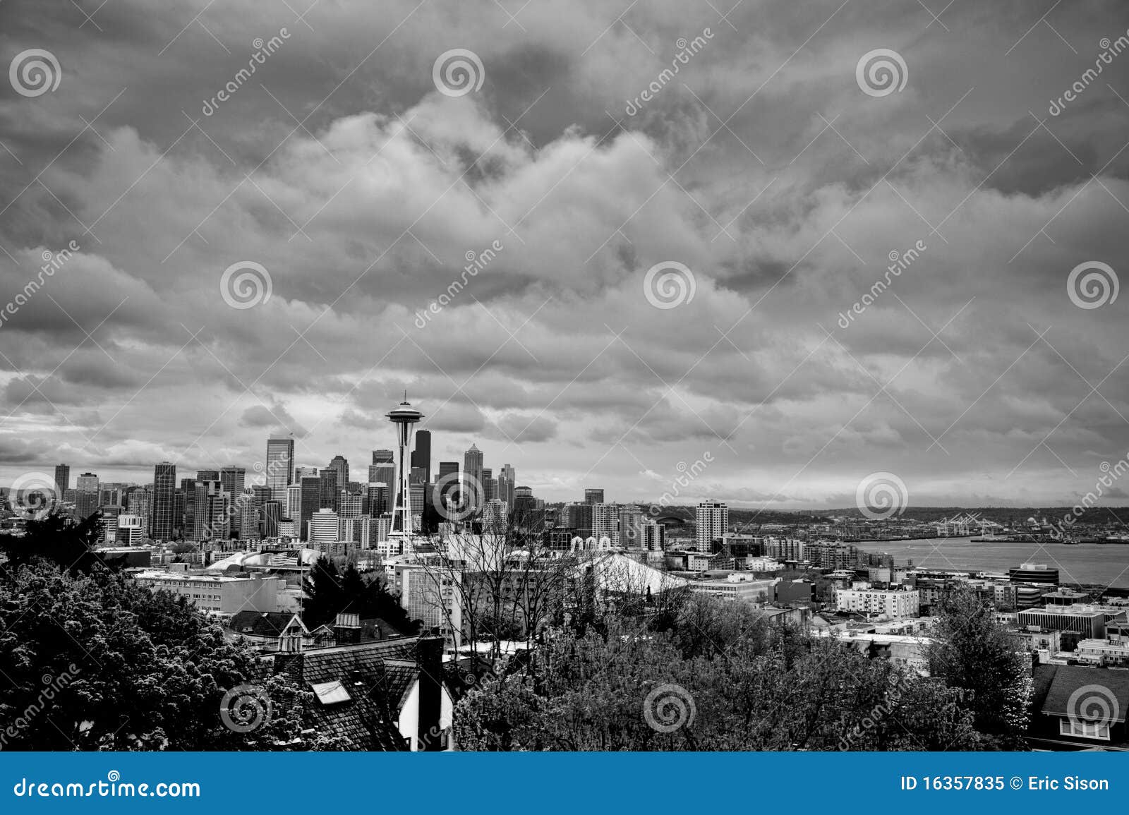 Seattle cityscape stock image. Image of overcast, clouds - 16357835