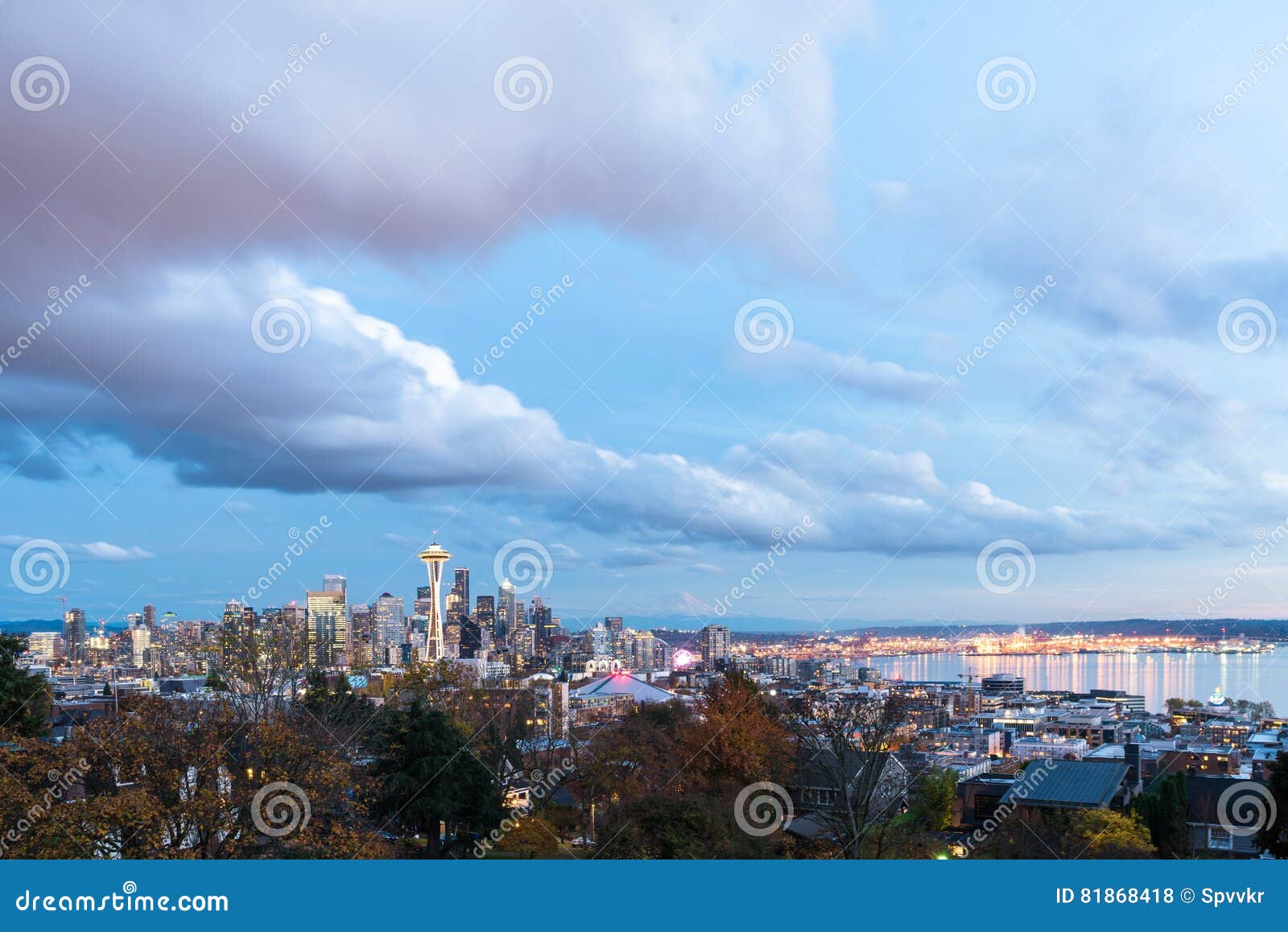 Seattle Downtown with Space Needle Lit by Evening Light Editorial Stock ...