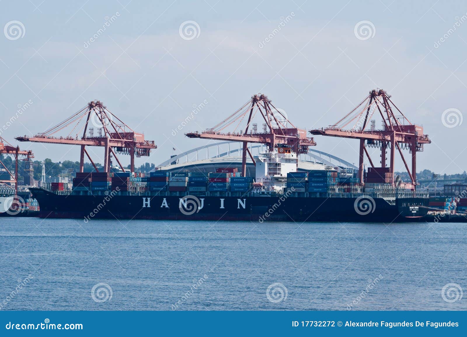 Seattle Harbour editorial photography. Image of sound - 17732272