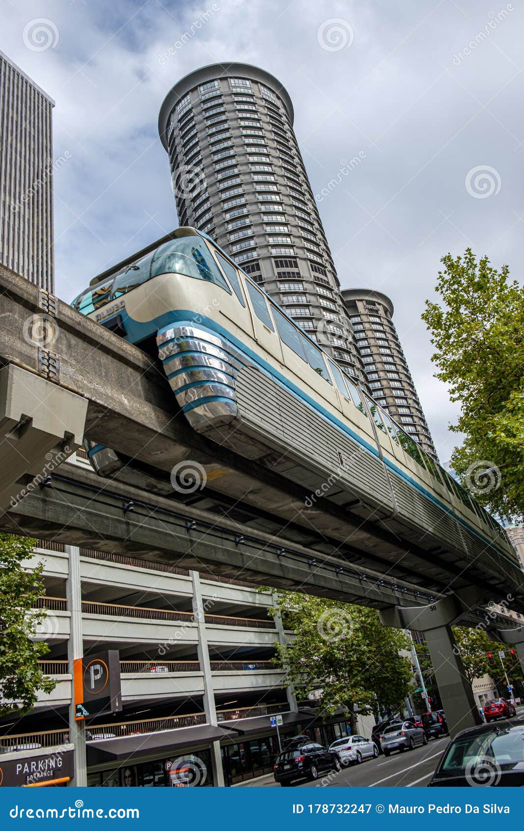 Seattle monorail editorial photography. Image of rail - 178732247
