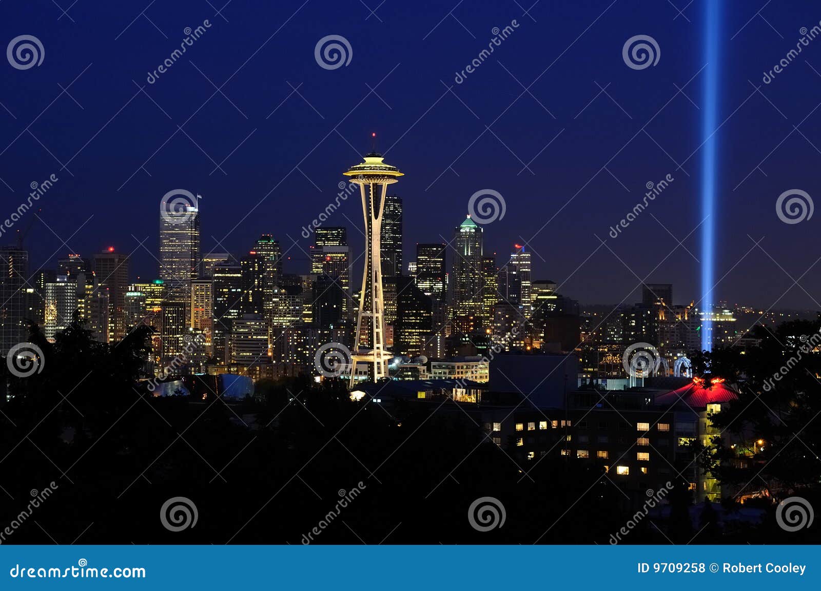 Seattle Skyline stock photo. Image of kerry, skyline, dusk - 9709258