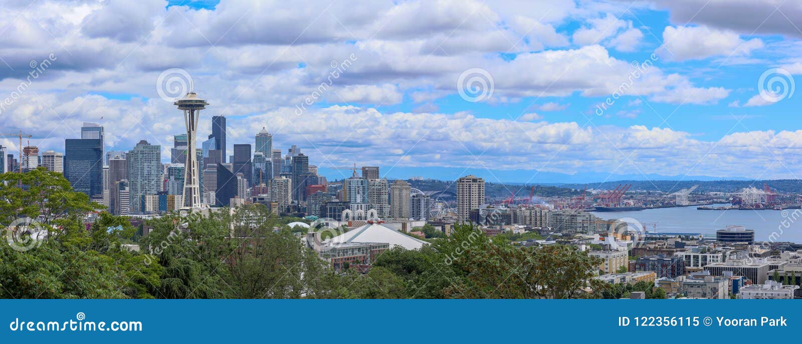Seattle Skyline Panorama editorial image. Image of famous - 122356115