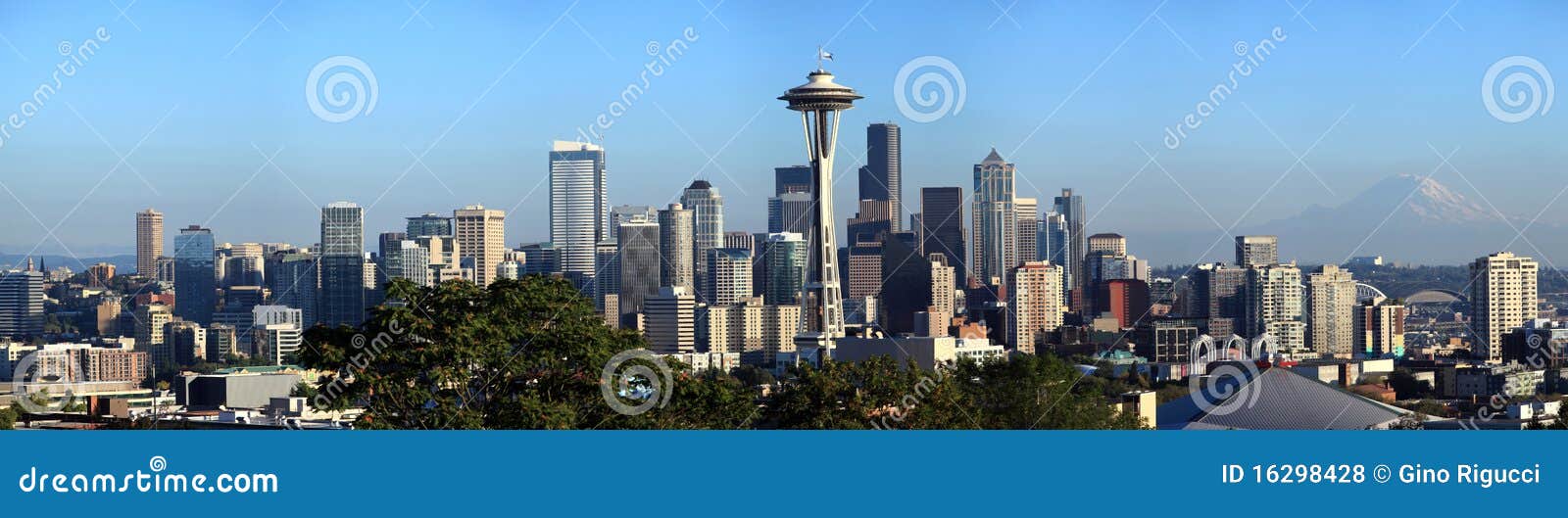 Seattle Skyline Panorama, Washington State. Editorial Stock Photo ...