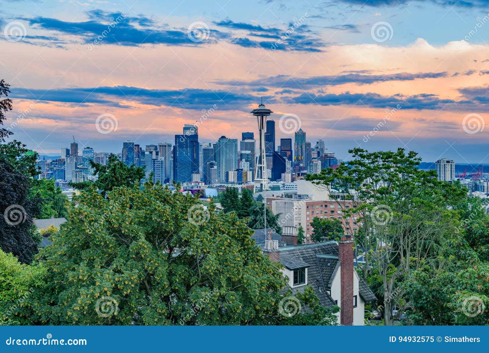 Seattle Skyline at Sunset stock image. Image of columbia - 94932575
