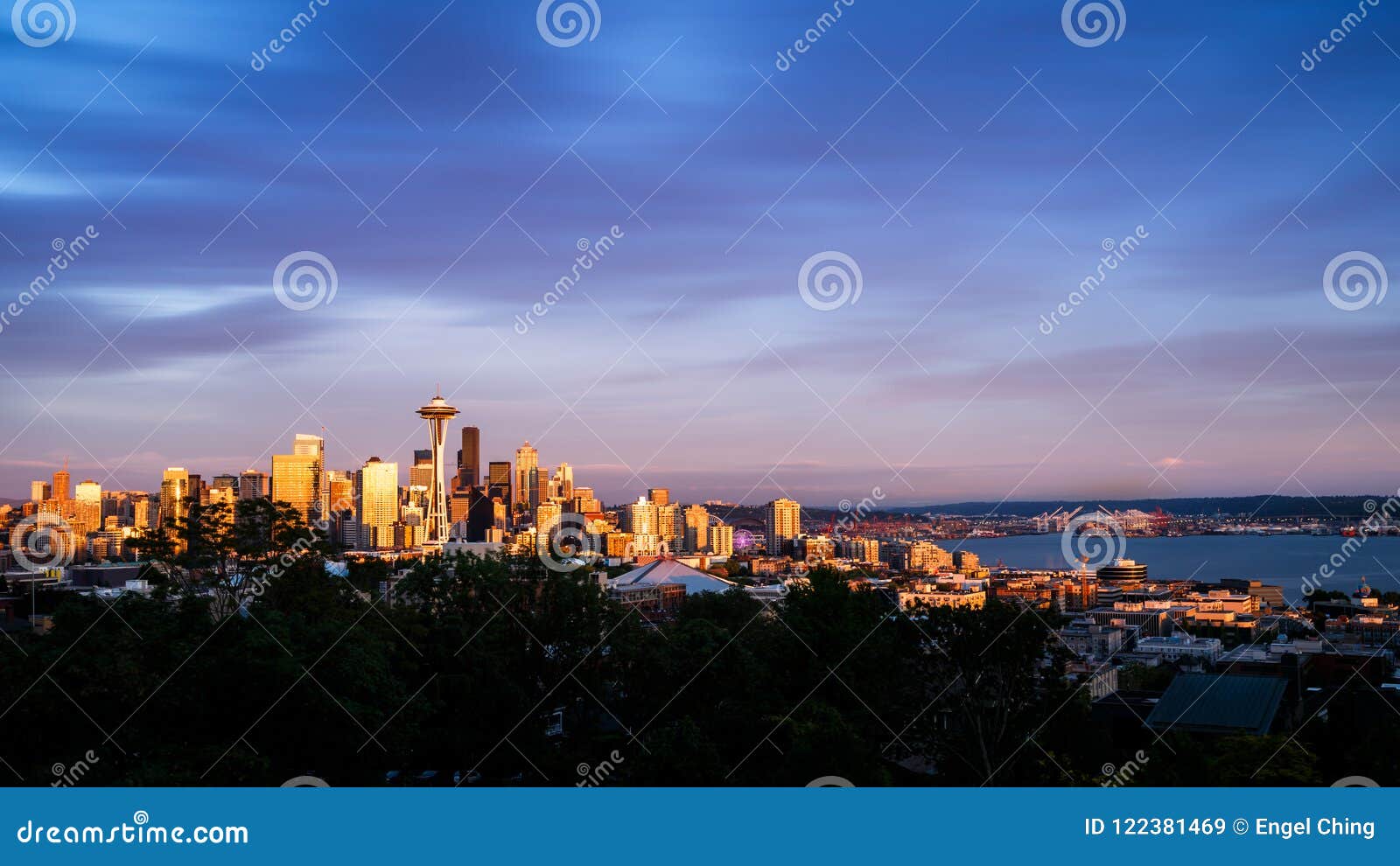 Sunset Seattle Skylines Editorial Image | CartoonDealer.com #165765922
