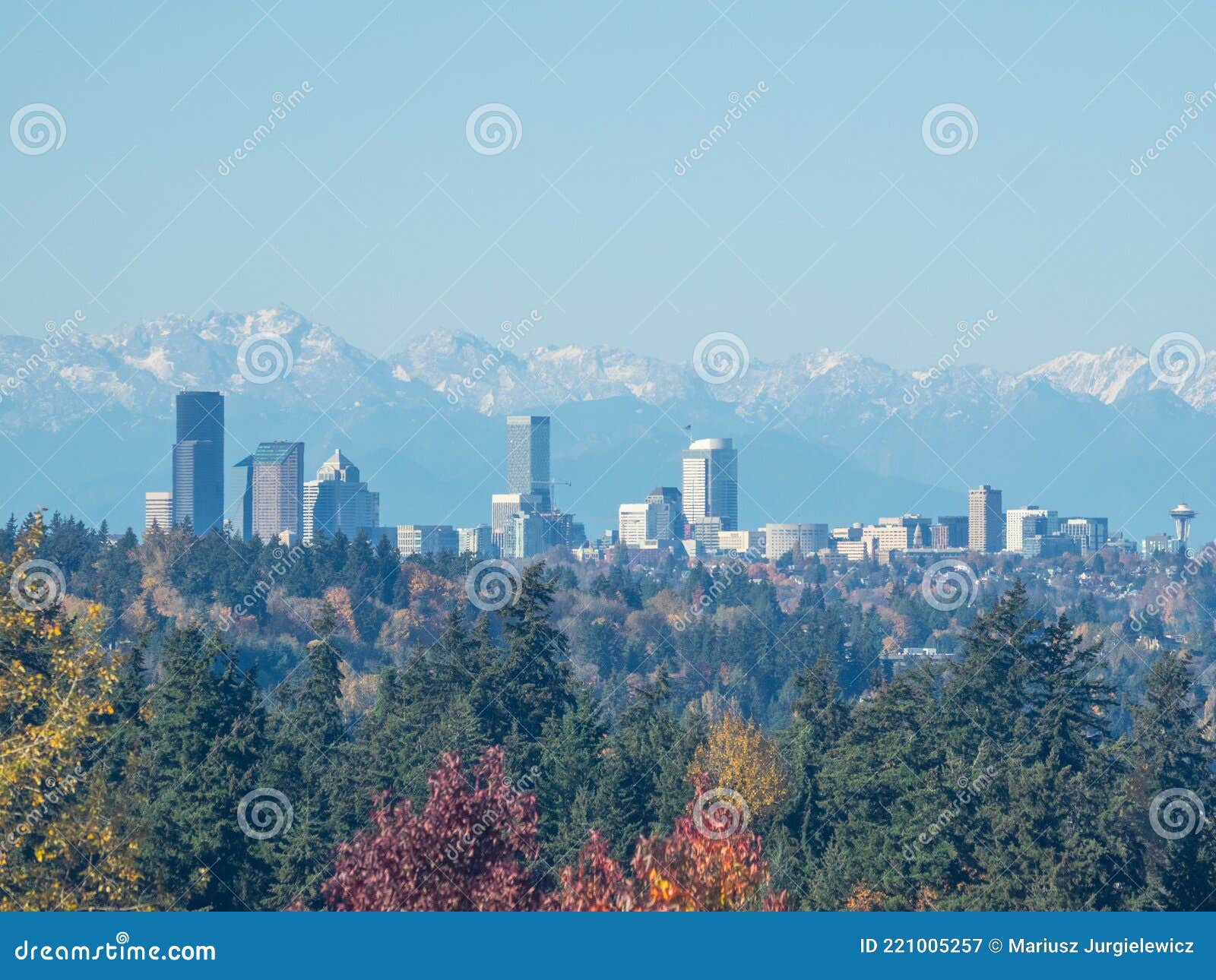 Seattle Skyline editorial photography. Image of famous - 221005257