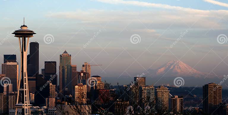 Seattle Space Needle Rainier Stock Image - Image of contrails, capped ...