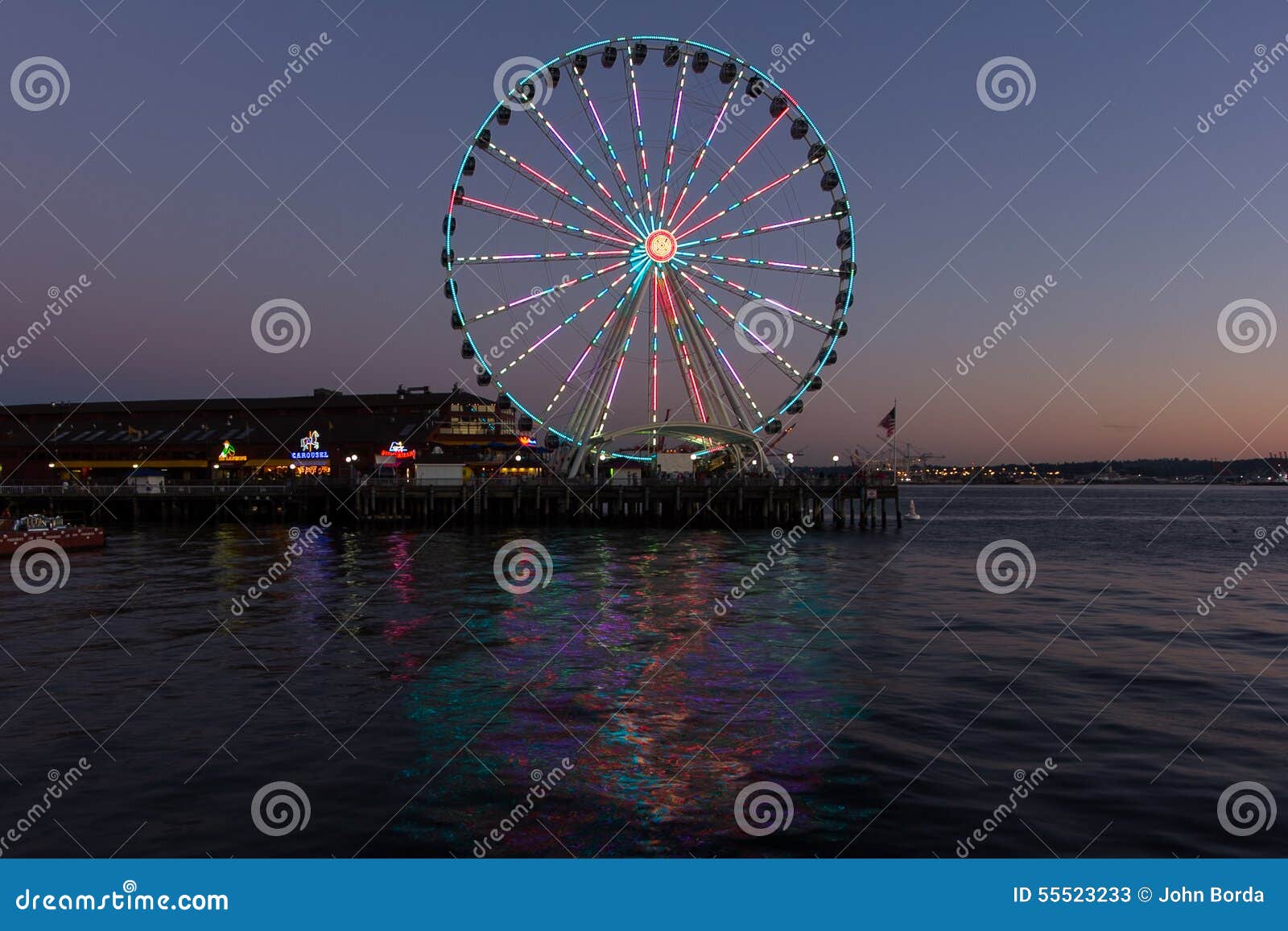Seattle Wheel at sunset editorial stock photo. Image of seattle - 55523233