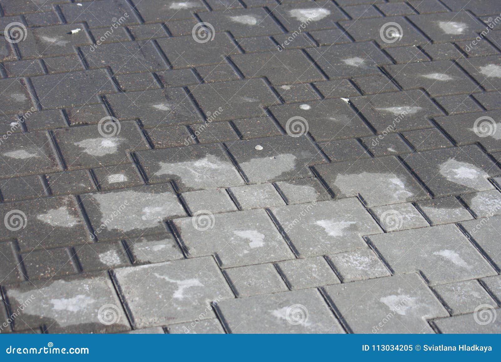 Secado de las losas imagen de archivo. Imagen de pavimentado - 113034205