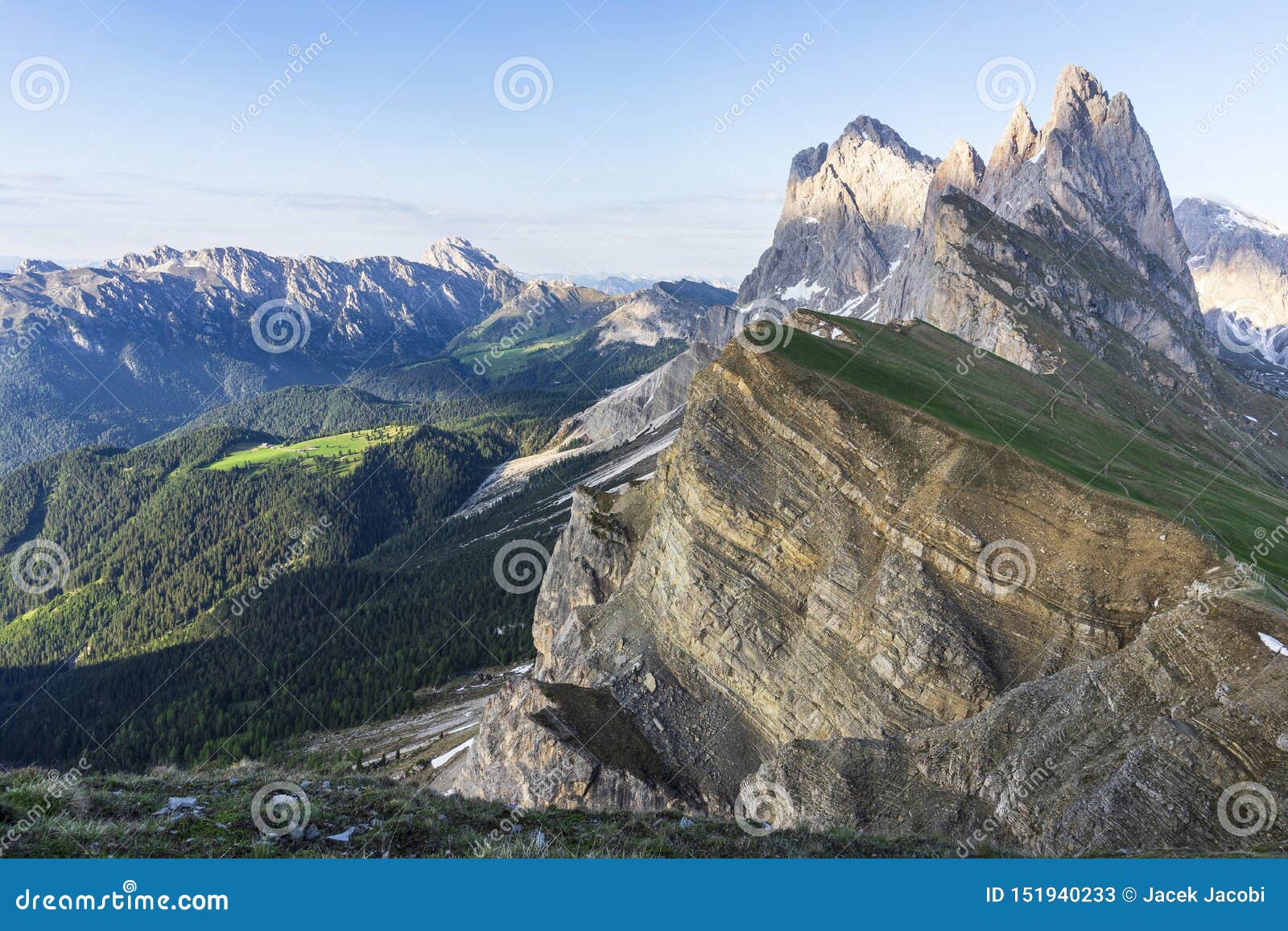 Seceda Summit at Sunset. View of Odle Mountain Range in Dolomites Stock ...