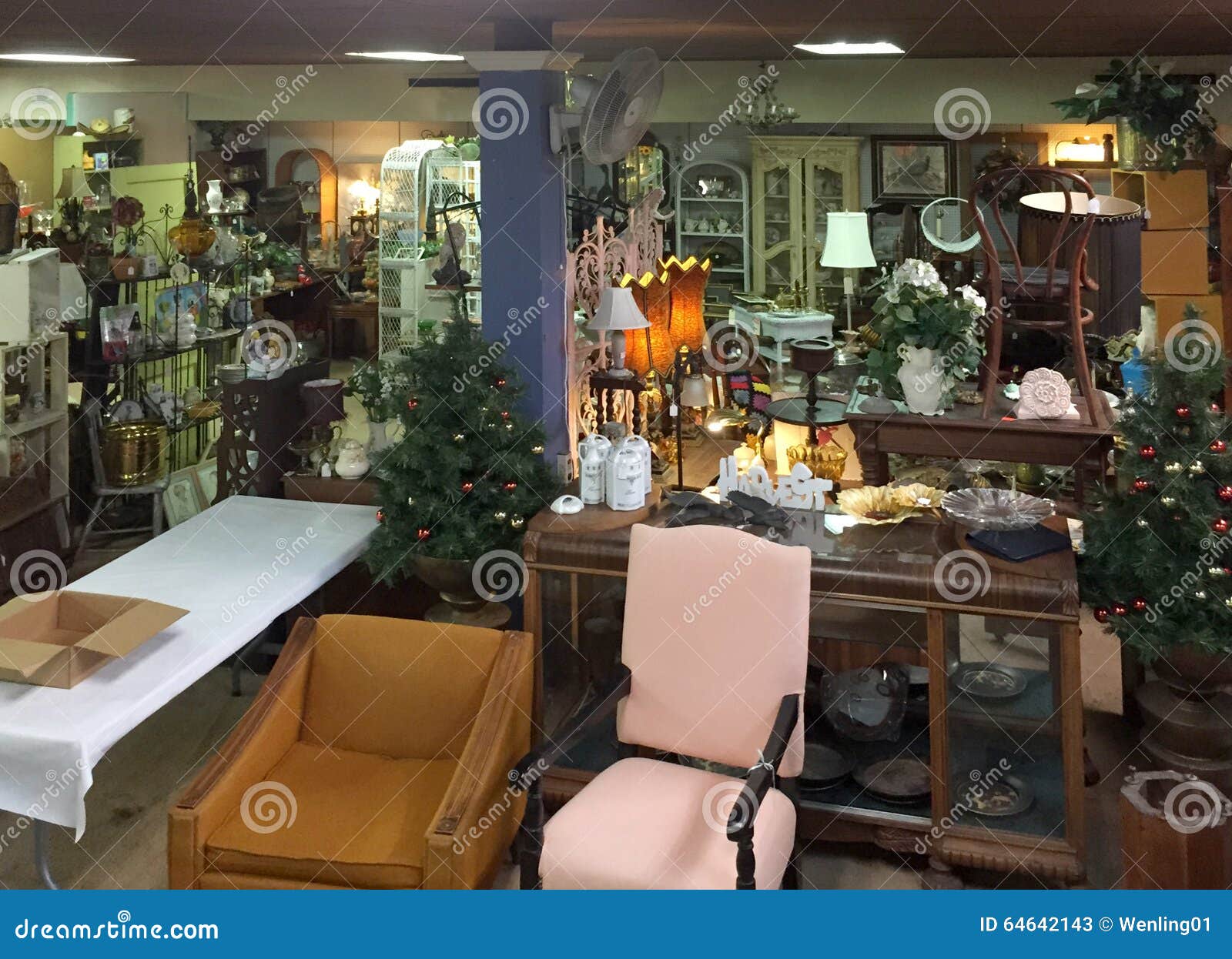 Antique store interior editorial stock photo. Image of interior - 64642143